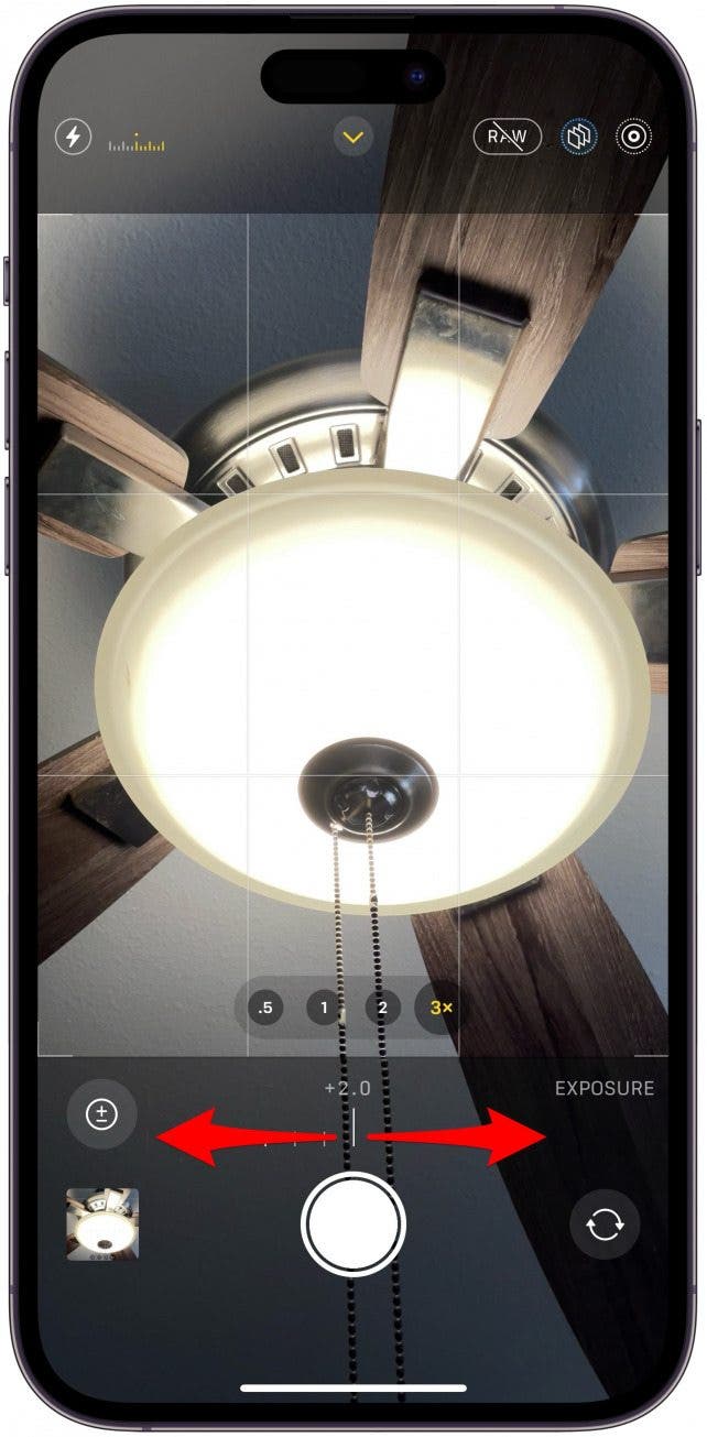 Pourquoi l'appareil photo de mon iPhone clignote-t-il et comment le ...