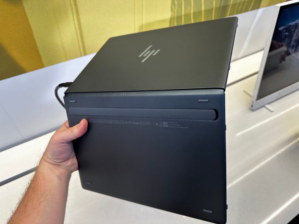 Premières impressions : examen du HP Spectre Fold - ThemeLocal - Des ...