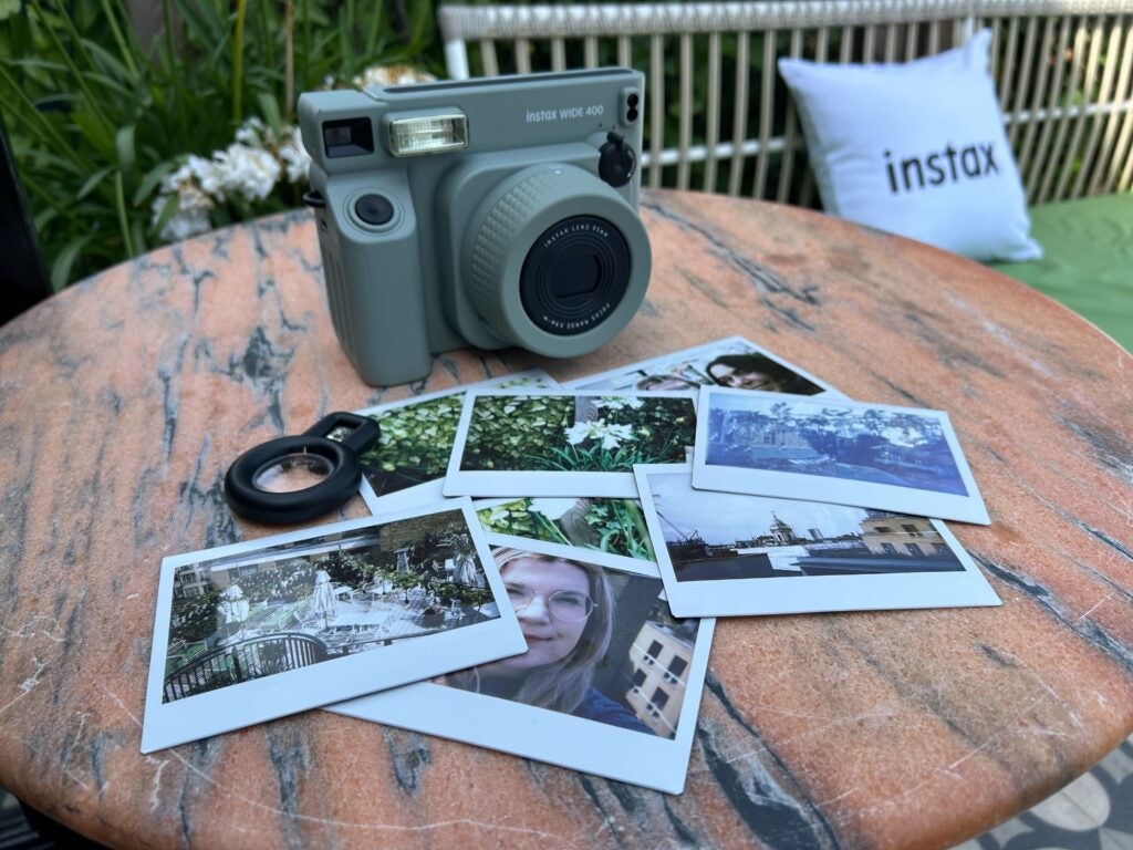 Instax Wide 400 vs Instax Wide 300 : Qu'est-ce qui a changé en une ...